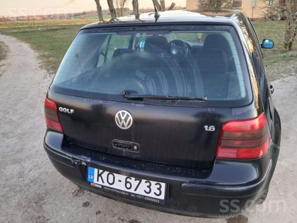 Melns Volkswagen Golf 1998 Talsi, ar dzinēja tilpumu 1.60 L un nobraukumu 0 tūkst. km par 750 €, foto 5 vietnē AUTOMOTO.COM.LV