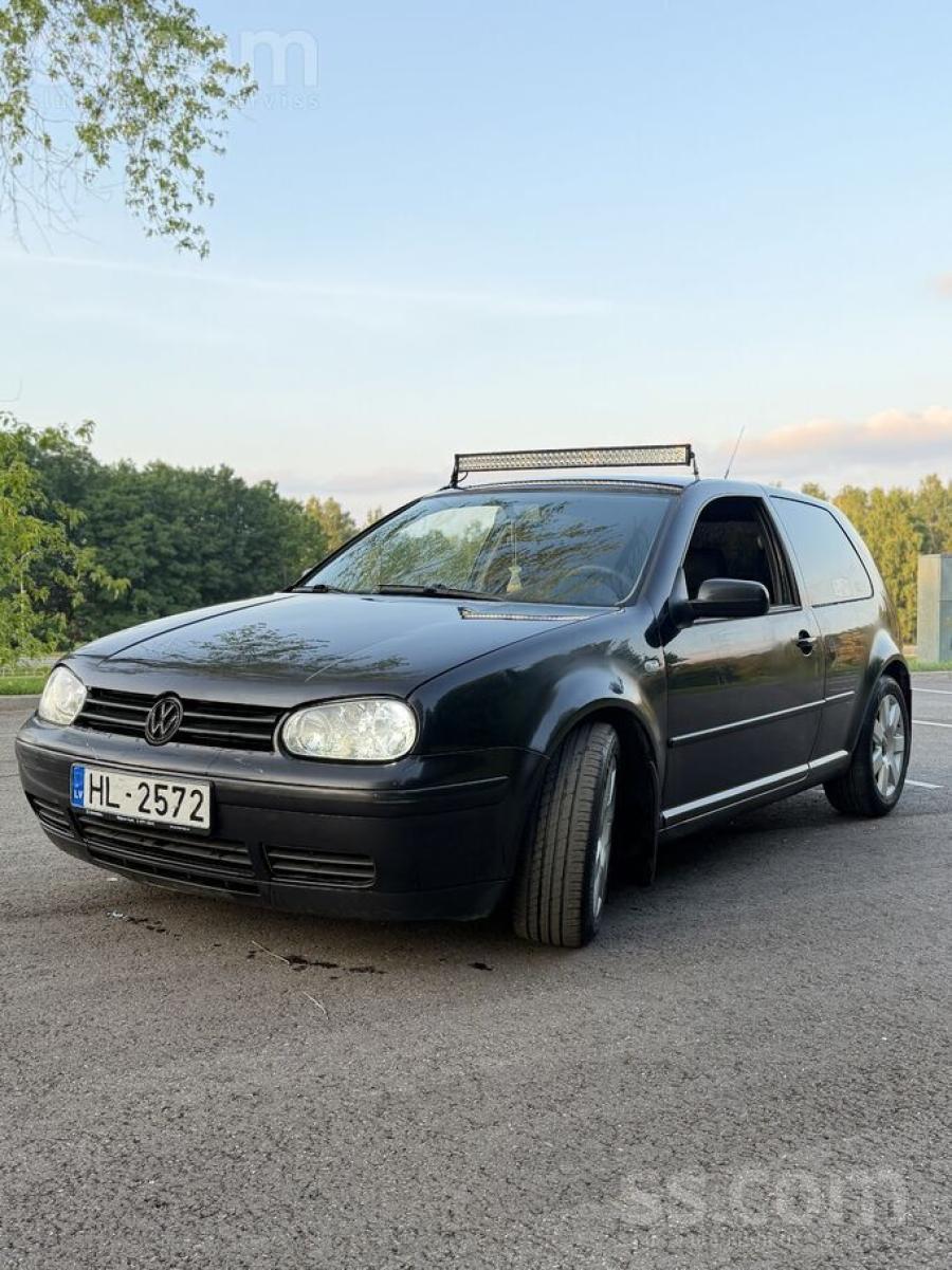 Черный Фольксваген Гольф 1998 в Алуксне, объемом двигателя 1.90 л и пробегом 355 тыс. км за 970 €, фото 1 на AUTOMOTO.COM.LV