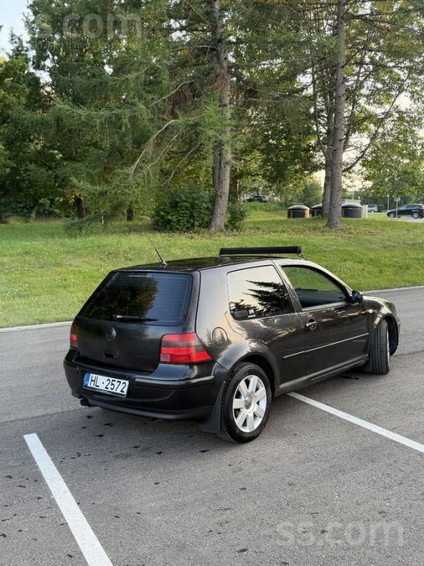 Melns Volkswagen Golf 1998 Alūksne, ar dzinēja tilpumu 1.90 L un nobraukumu 355 tūkst. km par 970 €, foto 5 vietnē AUTOMOTO.COM.LV