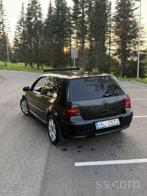 Melns Volkswagen Golf 1998 Alūksne, ar dzinēja tilpumu 1.90 L un nobraukumu 355 tūkst. km par 970 €, foto 6 vietnē AUTOMOTO.COM.LV