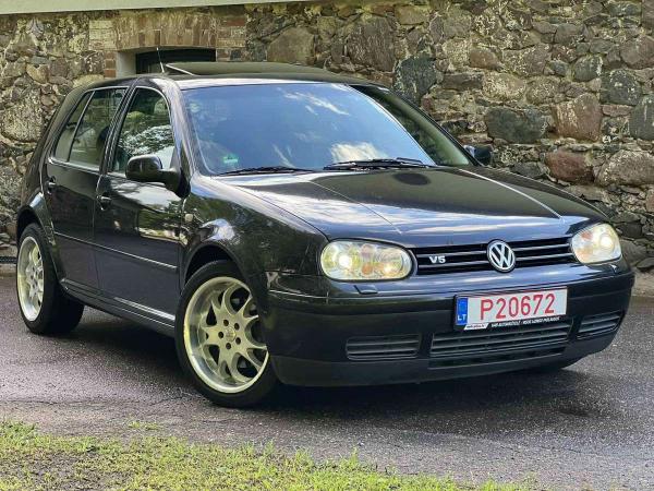Melns Volkswagen Golf 1998 Panevēža, ar dzinēja tilpumu 2.30 L un nobraukumu 208 tūkst. km par 2999 €, foto 2 vietnē AUTOMOTO.COM.LV