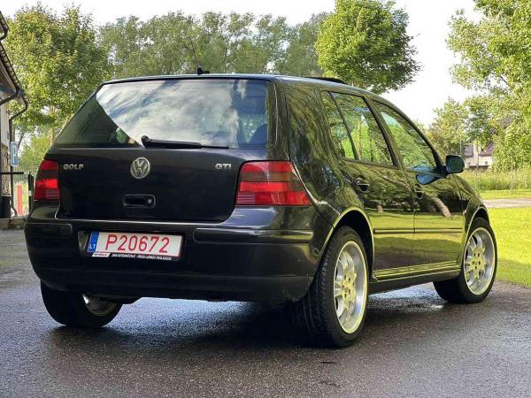 Melns Volkswagen Golf 1998 Panevēža, ar dzinēja tilpumu 2.30 L un nobraukumu 208 tūkst. km par 2999 €, foto 4 vietnē AUTOMOTO.COM.LV
