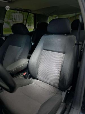 Melns Volkswagen Golf 1998 Panevēža, ar dzinēja tilpumu 2.30 L un nobraukumu 208 tūkst. km par 2999 €, foto 12 vietnē AUTOMOTO.COM.LV