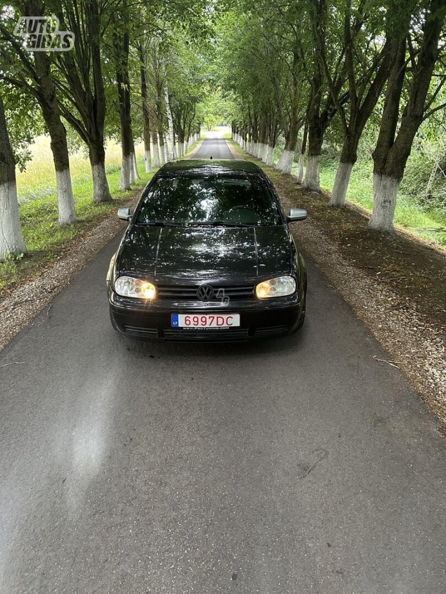 Black Volkswagen Golf 1998 in Panevezys, with an engine capacity of 1.90 L and mileage of 450 thousand km for 850 €, photo 1 on AUTOMOTO.COM.LV