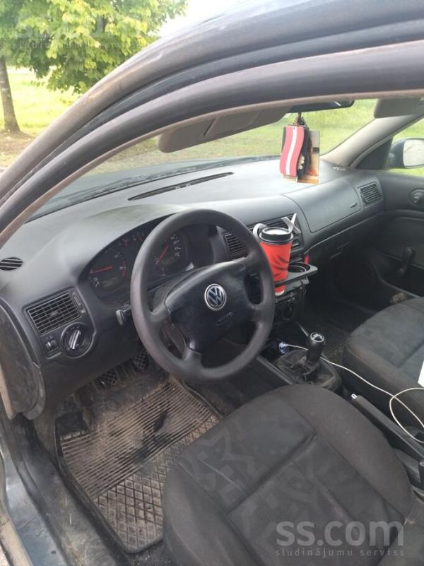 Black Volkswagen Golf 1998 in Rezekne, with an engine capacity of 1.90 L and mileage of 465 thousand km for 800 €, photo 4 on AUTOMOTO.COM.LV