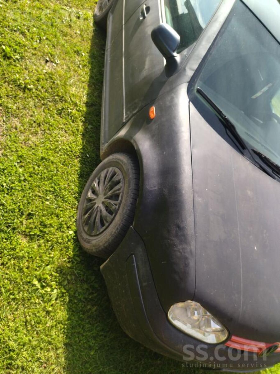 Black Volkswagen Golf 1998 in Rezekne, with an engine capacity of 1.90 L and mileage of 465 thousand km for 800 €, photo 8 on AUTOMOTO.COM.LV