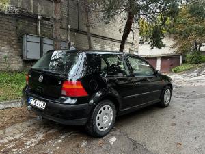 Черный Фольксваген Гольф 1998 в Вильнюс, объемом двигателя 1.60 л и пробегом 259 тыс. км за 400 €, фото 6 на AUTOMOTO.COM.LV