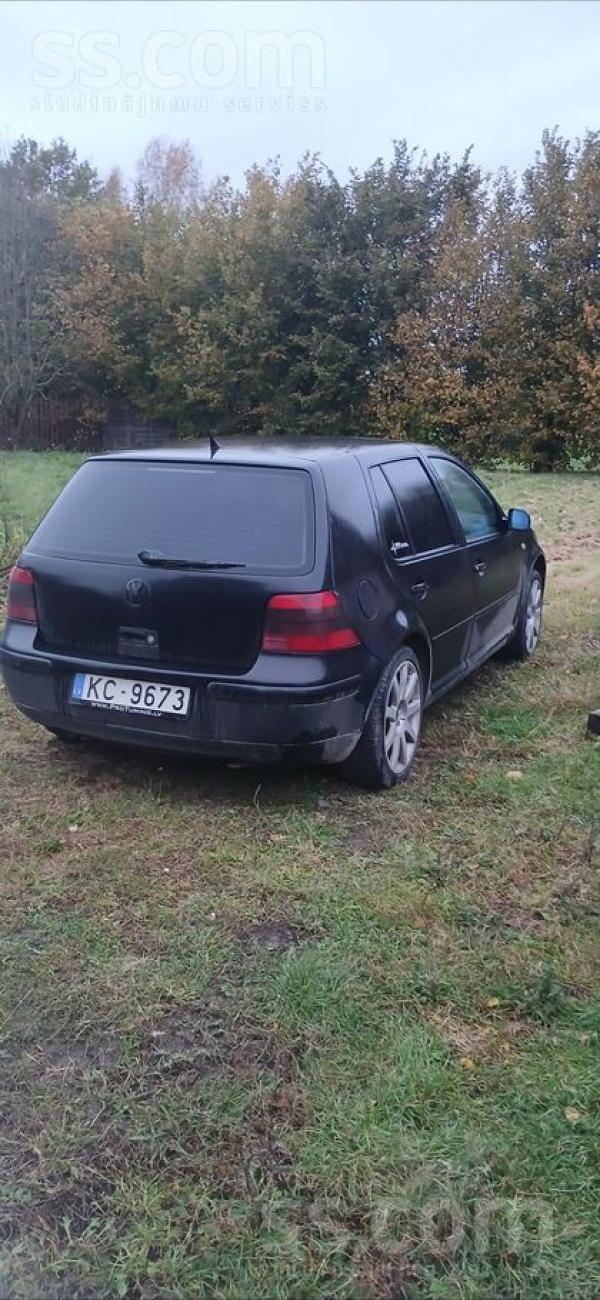 Melns Volkswagen Golf 1999 Jelgava, ar dzinēja tilpumu 1.90 L un nobraukumu 471 tūkst. km par 1000 €, foto 1 vietnē AUTOMOTO.COM.LV