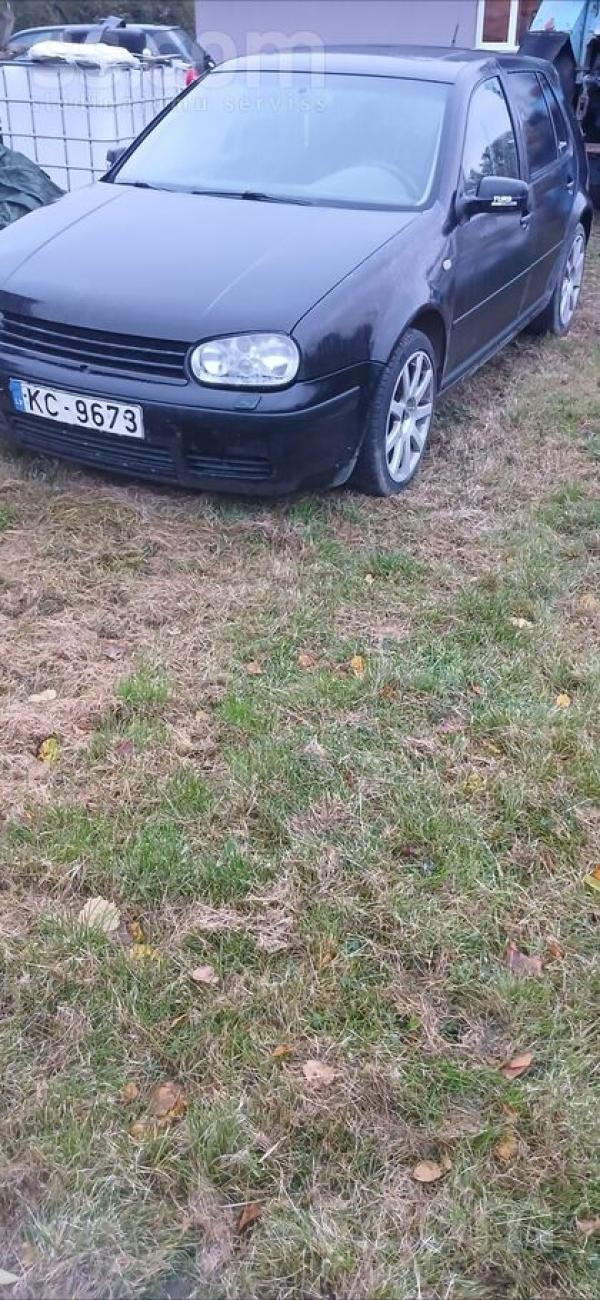 Melns Volkswagen Golf 1999 Jelgava, ar dzinēja tilpumu 1.90 L un nobraukumu 471 tūkst. km par 1000 €, foto 4 vietnē AUTOMOTO.COM.LV