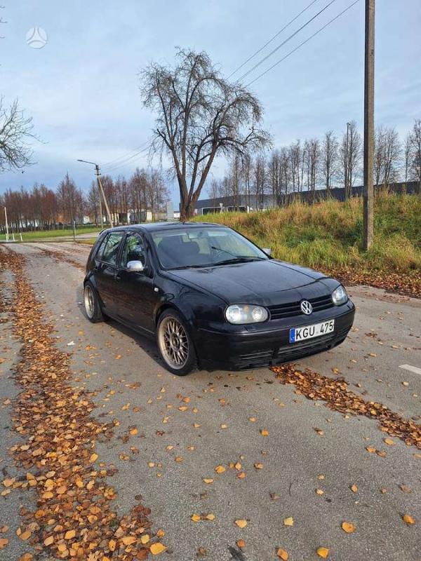 Melns Volkswagen Golf 1999 Kauņa, ar dzinēja tilpumu 1.90 L un nobraukumu 240 tūkst. km par 1150 €, foto 2 vietnē AUTOMOTO.COM.LV