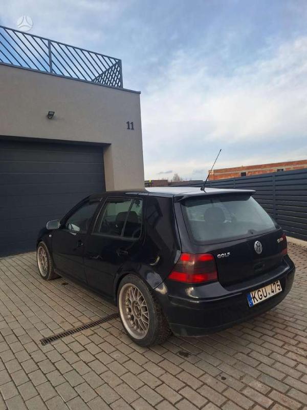 Melns Volkswagen Golf 1999 Kauņa, ar dzinēja tilpumu 1.90 L un nobraukumu 240 tūkst. km par 1150 €, foto 9 vietnē AUTOMOTO.COM.LV