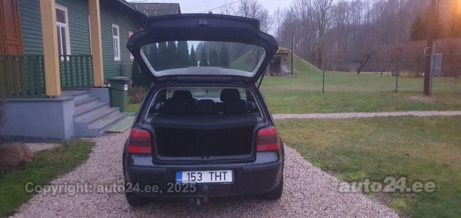 Melns Volkswagen Golf 1999 Hāpsalu, ar dzinēja tilpumu 1.80 L un nobraukumu 223 tūkst. km par 700 €, foto 15 vietnē AUTOMOTO.COM.LV