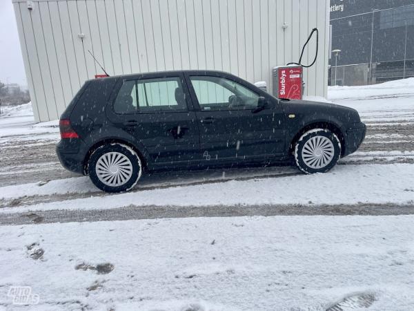 Melns Volkswagen Golf 1999 Viļņa, ar dzinēja tilpumu 1.90 L un nobraukumu 340 tūkst. km par 1300 €, foto 8 vietnē AUTOMOTO.COM.LV