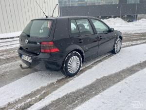 Melns Volkswagen Golf 1999 Viļņa, ar dzinēja tilpumu 1.90 L un nobraukumu 320 tūkst. km par 1350 €, foto 7 vietnē AUTOMOTO.COM.LV