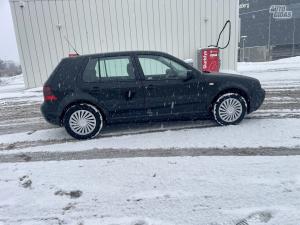 Melns Volkswagen Golf 1999 Viļņa, ar dzinēja tilpumu 1.90 L un nobraukumu 320 tūkst. km par 1350 €, foto 12 vietnē AUTOMOTO.COM.LV