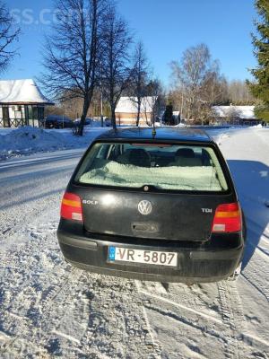Melns Volkswagen Golf 1999 Kuldīga, ar dzinēja tilpumu 1.90 L un nobraukumu 374 tūkst. km par 1000 €, foto 5 vietnē AUTOMOTO.COM.LV