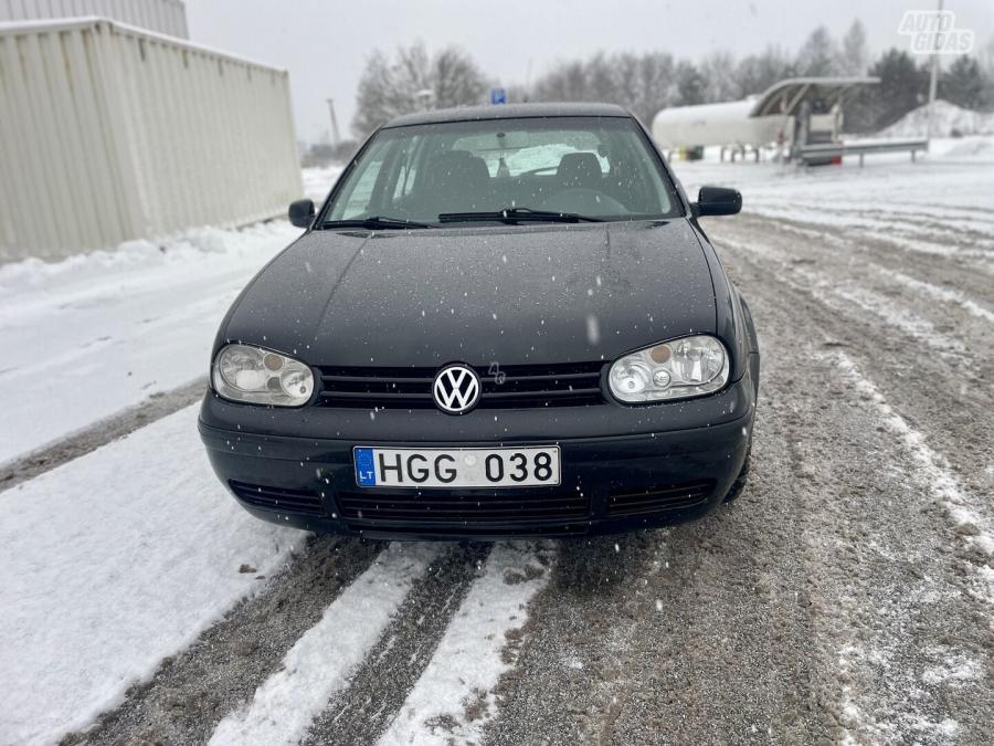 Melns Volkswagen Golf 1999 Viļņa, ar dzinēja tilpumu 1.90 L un nobraukumu 320 tūkst. km par 1300 €, foto 9 vietnē AUTOMOTO.COM.LV