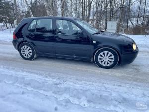 Melns Volkswagen Golf 1999 Viļņa, ar dzinēja tilpumu 1.90 L un nobraukumu 320 tūkst. km par 1300 €, foto 4 vietnē AUTOMOTO.COM.LV