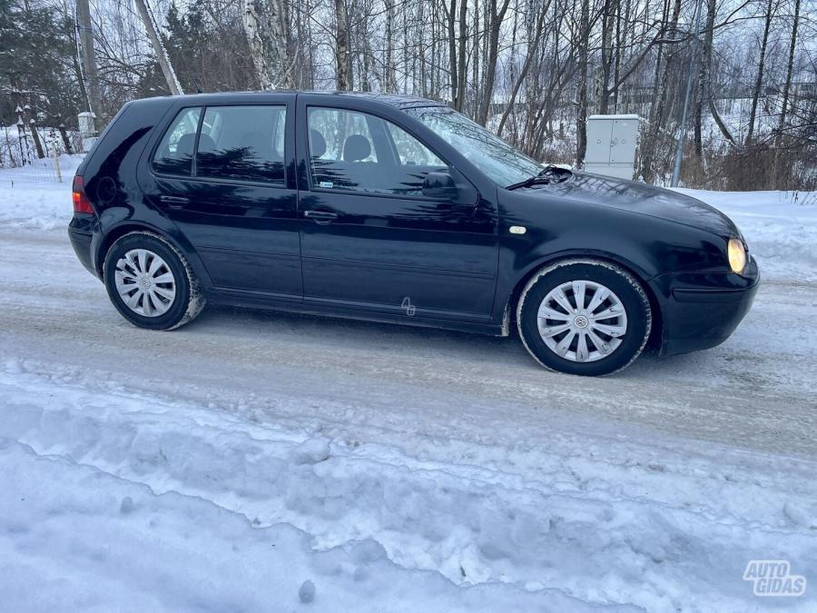 Melns Volkswagen Golf 1999 Viļņa, ar dzinēja tilpumu 1.90 L un nobraukumu 320 tūkst. km par 1300 €, foto 4 vietnē AUTOMOTO.COM.LV