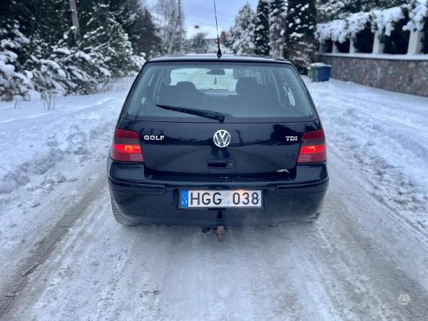 Black Volkswagen Golf 1999 in Vilnius, with an engine capacity of 1.90 L and mileage of 320 thousand km for 1300 €, photo 6 on AUTOMOTO.COM.LV