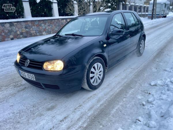 Melns Volkswagen Golf 1999 Viļņa, ar dzinēja tilpumu 1.90 L un nobraukumu 320 tūkst. km par 1300 €, foto 1 vietnē AUTOMOTO.COM.LV