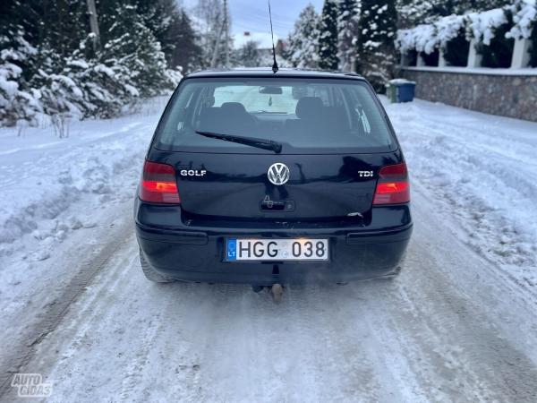 Melns Volkswagen Golf 1999 Viļņa, ar dzinēja tilpumu 1.90 L un nobraukumu 320 tūkst. km par 1300 €, foto 6 vietnē AUTOMOTO.COM.LV