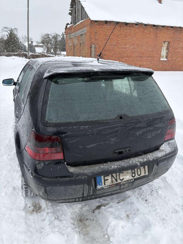 Melns Volkswagen Golf 1999 Ukmergė, ar dzinēja tilpumu 1.90 L un nobraukumu 389 tūkst. km par 600 €, foto 4 vietnē AUTOMOTO.COM.LV