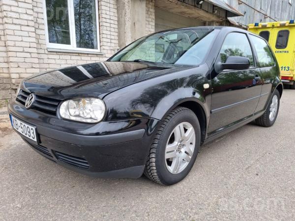 Black Volkswagen Golf 1999 in Jurmala, with an engine capacity of 1.60 L and mileage of 275 thousand km for 1800 €, photo 2 on AUTOMOTO.COM.LV