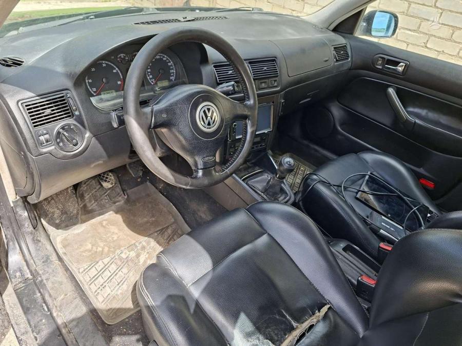 Melns Volkswagen Golf 1999 Kazlų Rūda, ar dzinēja tilpumu 1.90 L un nobraukumu 400 tūkst. km par 1100 €, foto 9 vietnē AUTOMOTO.COM.LV