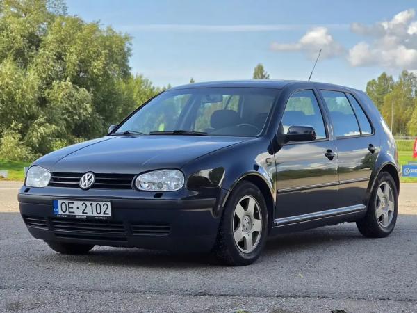 Melns Volkswagen Golf 1999 Grobiņa, ar dzinēja tilpumu 1.60 L un nobraukumu 307 tūkst. km par 1500 €, foto 1 vietnē AUTOMOTO.COM.LV