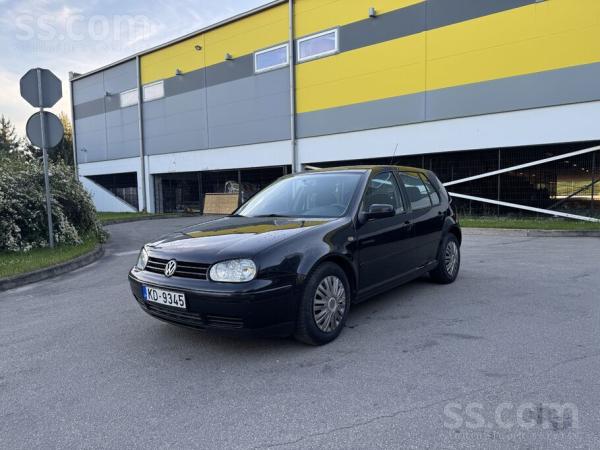 Black Volkswagen Golf 1999 in Ogre, with an engine capacity of 1.60 L and mileage of 295 thousand km for 1590 €, photo 1 on AUTOMOTO.COM.LV