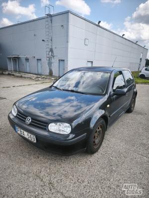 Melns Volkswagen Golf 1999 Kauņa, ar dzinēja tilpumu 1.90 L un nobraukumu 255 tūkst. km par 300 €, foto  vietnē AUTOMOTO.COM.LV