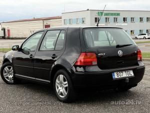 Melns Volkswagen Golf 1999 Tartu, ar dzinēja tilpumu 1.60 L un nobraukumu 293 tūkst. km par 1499 €, foto 3 vietnē AUTOMOTO.COM.LV