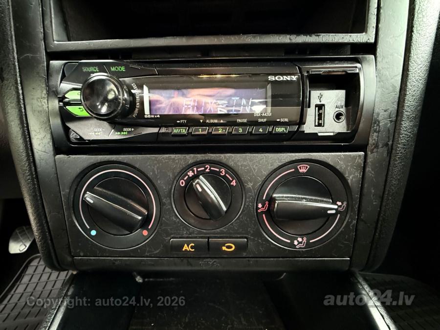 Melns Volkswagen Golf 1999 Tartu, ar dzinēja tilpumu 1.60 L un nobraukumu 293 tūkst. km par 1499 €, foto 11 vietnē AUTOMOTO.COM.LV