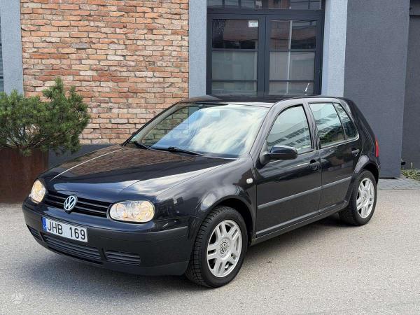 Melns Volkswagen Golf 1999 Kauņa, ar dzinēja tilpumu 1.60 L un nobraukumu 284 tūkst. km par 900 €, foto 1 vietnē AUTOMOTO.COM.LV