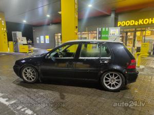 Melns Volkswagen Golf 1999 Tallina, ar dzinēja tilpumu 2.80 L un nobraukumu 171 tūkst. km par 5700 €, foto  vietnē AUTOMOTO.COM.LV