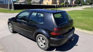 Melns Volkswagen Golf 1999 Viļņa, ar dzinēja tilpumu 1.90 L un nobraukumu 344 tūkst. km par 499 €, foto 6 vietnē AUTOMOTO.COM.LV