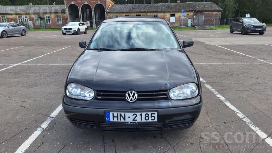 Black Volkswagen Golf 1999 in Riga, with an engine capacity of 1.90 L and mileage of 451 thousand km for 850 €, photo 4 on AUTOMOTO.COM.LV