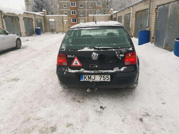 Black Volkswagen Golf 2000 in Panevezys, with an engine capacity of 1.90 L and mileage of 350 thousand km for 900 €, photo 3 on AUTOMOTO.COM.LV