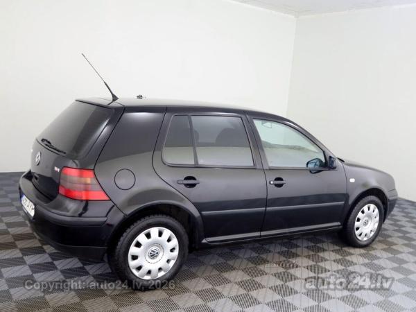 Melns Volkswagen Golf 2000 Tallina, ar dzinēja tilpumu 1.90 L un nobraukumu 257 tūkst. km par 1199 €, foto 3 vietnē AUTOMOTO.COM.LV