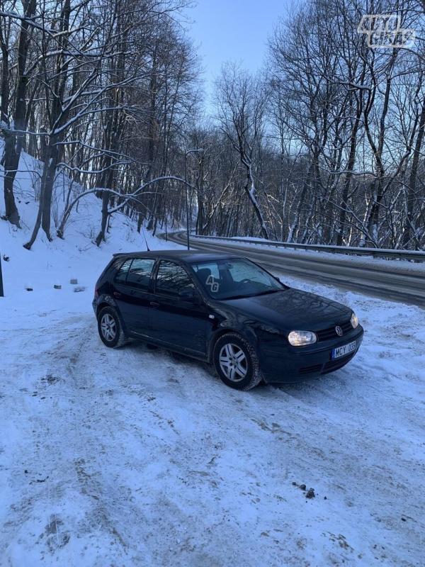 Melns Volkswagen Golf 2000 Kauņa, ar dzinēja tilpumu 1.90 L un nobraukumu 529 tūkst. km par 1950 €, foto 2 vietnē AUTOMOTO.COM.LV