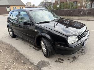 Melns Volkswagen Golf 2000 Kauņa, ar dzinēja tilpumu 1.90 L un nobraukumu 295 tūkst. km par 700 €, foto 4 vietnē AUTOMOTO.COM.LV