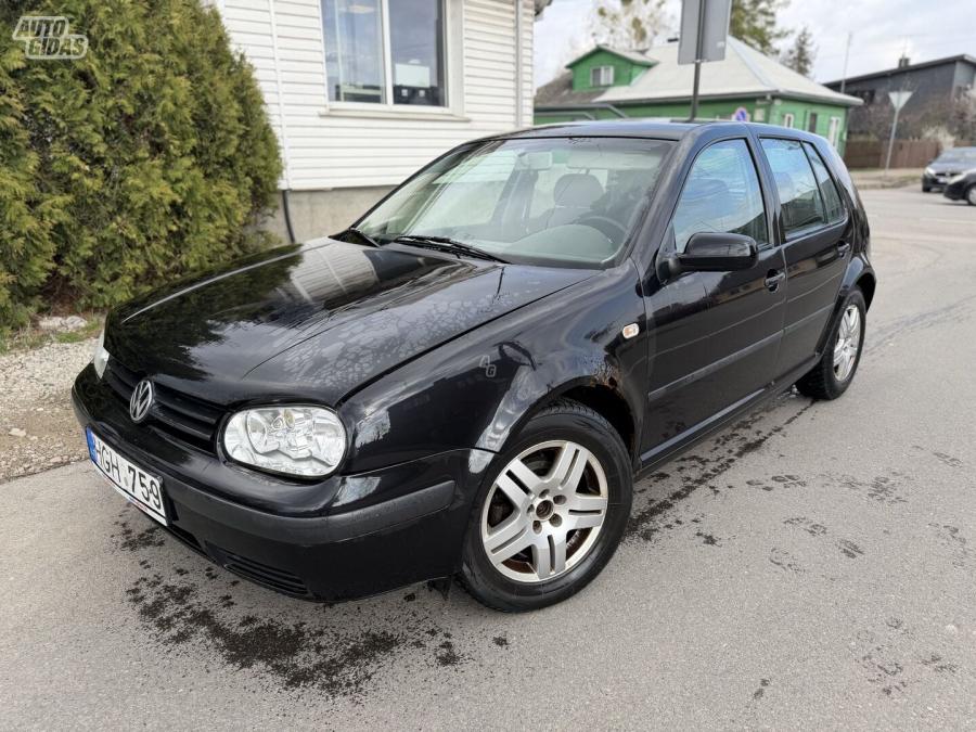 Melns Volkswagen Golf 2000 Kauņa, ar dzinēja tilpumu 1.90 L un nobraukumu 295 tūkst. km par 700 €, foto 10 vietnē AUTOMOTO.COM.LV