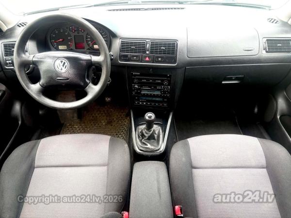 Black Volkswagen Golf 2000 in Tallinn, with an engine capacity of 1.60 L and mileage of 320 thousand km for 1599 €, photo 9 on AUTOMOTO.COM.LV