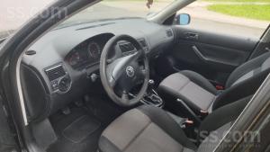 Melns Volkswagen Golf 2000 Rēzekne, ar dzinēja tilpumu 1.60 L un nobraukumu 233 tūkst. km par 1300 €, foto 4 vietnē AUTOMOTO.COM.LV
