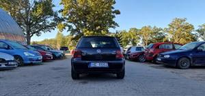 Melns Volkswagen Golf 2000 Valmiera, ar dzinēja tilpumu 2.00 L un nobraukumu 351 tūkst. km par 1350 €, foto 5 vietnē AUTOMOTO.COM.LV