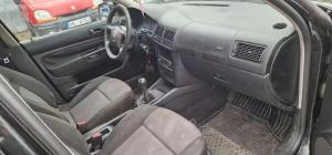 Black Volkswagen Golf 2000 in Valmiera, with an engine capacity of 2.00 L and mileage of 388 thousand km for 1100 €, photo 10 on AUTOMOTO.COM.LV