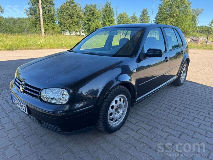 Melns Volkswagen Golf 2000 Ogre, ar dzinēja tilpumu 2.00 L un nobraukumu 275 tūkst. km par 990 €, foto 1 vietnē AUTOMOTO.COM.LV