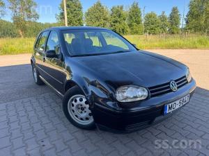 Melns Volkswagen Golf 2000 Ogre, ar dzinēja tilpumu 2.00 L un nobraukumu 275 tūkst. km par 990 €, foto 3 vietnē AUTOMOTO.COM.LV