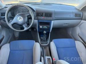 Melns Volkswagen Golf 2000 Ogre, ar dzinēja tilpumu 2.00 L un nobraukumu 275 tūkst. km par 990 €, foto 11 vietnē AUTOMOTO.COM.LV